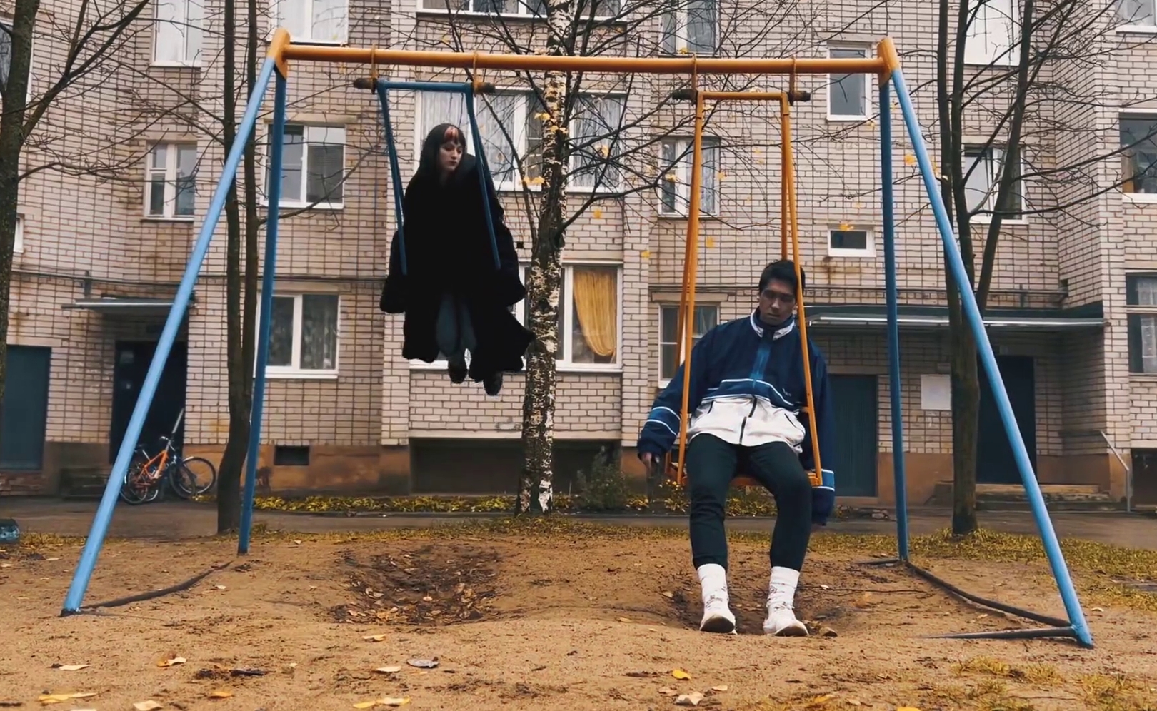 Смотреть клип grust200 - Любовь и смерть, в плейлисте Романтика панелек онлайн на Wink.