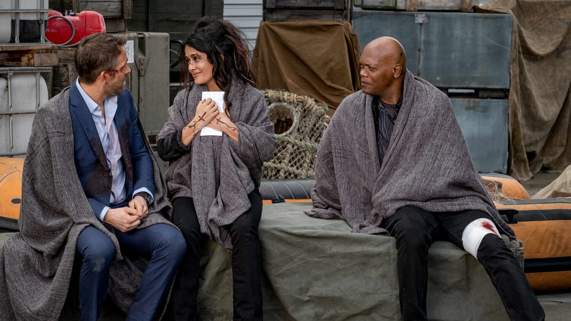 Смотреть Телохранитель жены киллера в прямом эфире телеканала viju TV1000 action онлайн на Wink ...